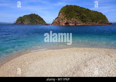 Kent Island, Barnard Island Group National Park, Queensland, Australia ...