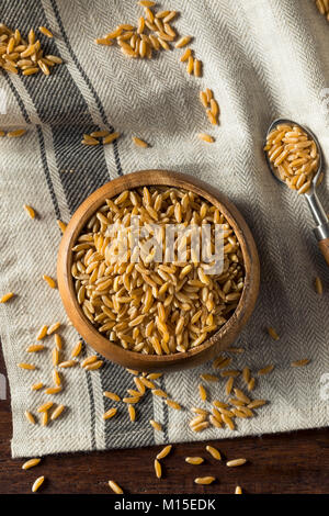 Raw Organic Dry Kamut Berries Grain in a Bowl Stock Photo - Alamy