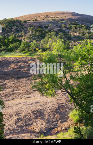 Texas, Hill Country, Enchanted Rock State Natural Area, pink granite ...