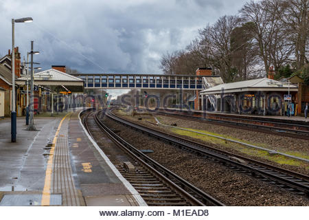 Farnborough Train Station, Farnborough, Hampshire, UK Stock Photo - Alamy