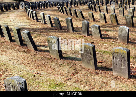 Gravestones of Civil War soldiers buried at Camp Butler National ...