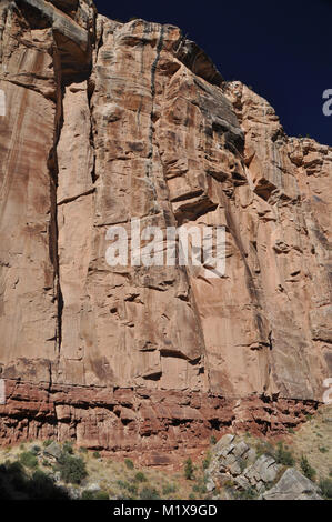 Geologic contact of Coconino Sandstone and Hermit Shale, Bright Angel ...