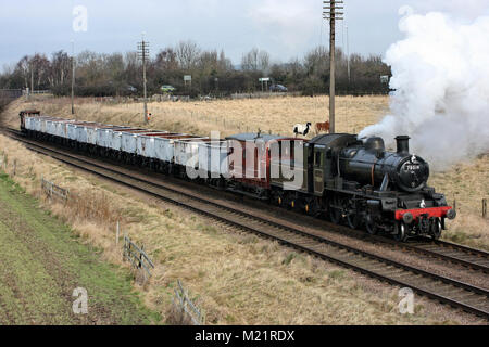 Standard 78019 steam loco with the windcutter train at the Great ...