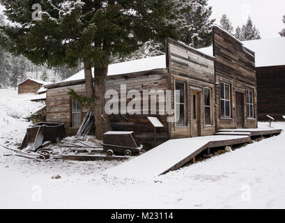 False front building in mining town of Randsburg, California Stock ...
