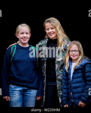 Princess Mabel and her daughters Countess Luana and Countess Zaria of ...