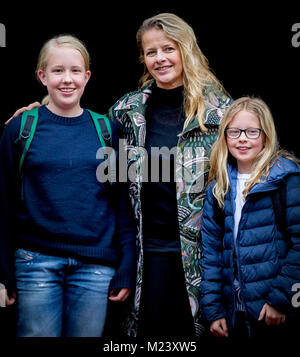 Princess Mabel and her daughters Countess Luana and Countess Zaria of ...