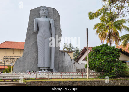 Buddha statue at the Uthpalawanna Sri Vishnu Devalaya Temple in ...