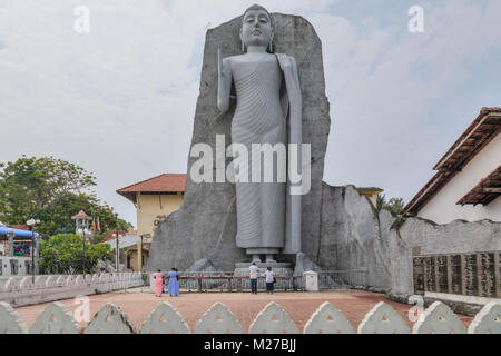 Buddha statue at the Uthpalawanna Sri Vishnu Devalaya Temple in ...