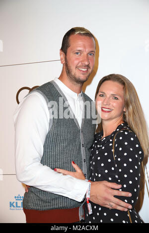 Pascal Hens mit Ehefrau Angela Hens in der sechsten Live-Show der 17 ...