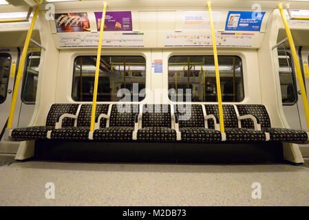 Empty tube train carriage on the London Underground Stock Photo - Alamy