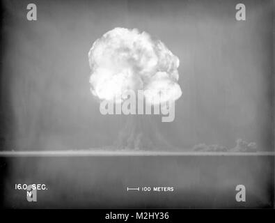 Trinity TNT Test, Manhattan Project Stock Photo - Alamy