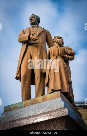 Statue of Richard Oastler, Northgate, Bradford Stock Photo - Alamy
