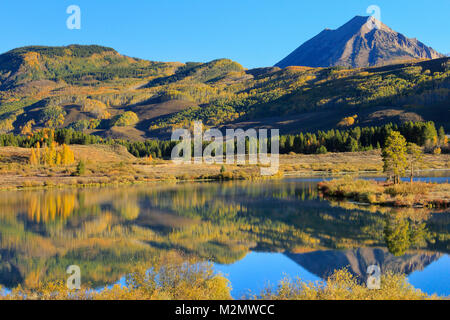 Peanut Lake, Crested Butte, Colorado, USA Stock Photo - Alamy