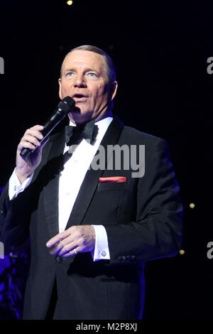 Stephen Triffitt as Frank Sinatra Stock Photo - Alamy
