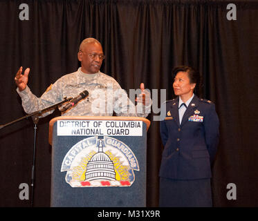 Maj. Gen. Errol R. Schwartz (left), District of Columbia National Guard ...