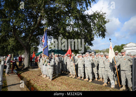 Soldiers of the Louisiana National Guard’s 1-141st Field Artillery ...