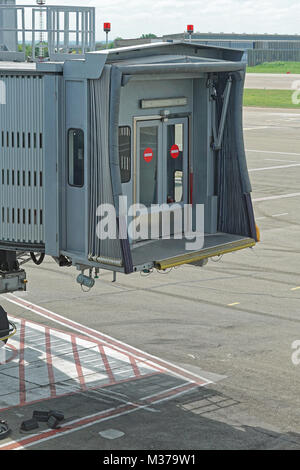 Movable skybridge passenger boarding bridge at airport Stock Photo - Alamy