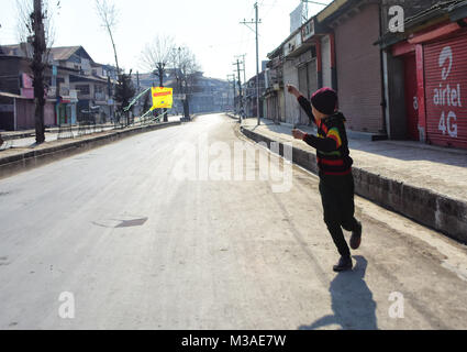 Srinagar, India. 09th Feb, 2018. Clashes erupted in Downtown area of ...