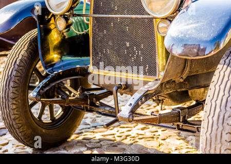 LUGO (RA), ITALY - AUGUST 28,2016: old cars and tourists arrive in Lugo ...