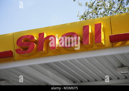Shell, Tankstelle. Logo Stock Photo: 117688168 - Alamy