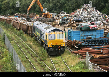 Advenza Class 66 freight loco number 66844 at Shipley Crossley Evans ...