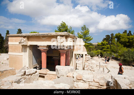 Halls of lustral basin, Knossos palace archaeological site, Crete ...