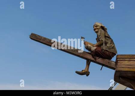 One-legged pirate sitting on a bowsprit Stock Photo - Alamy