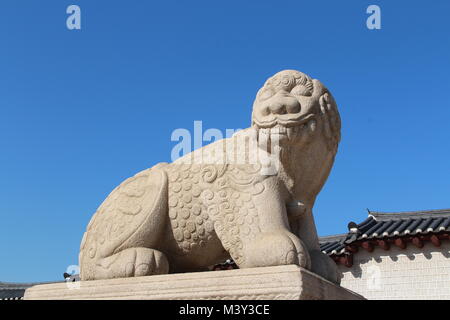 Haechi statue in the Gyeongbokgung Palace, South Korea Stock Photo - Alamy