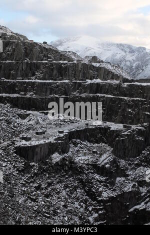 Snowdon, UK. 13th Febraury, 2018. Heavy snow in the disused Dinorwic ...