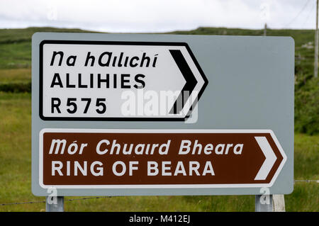 Road sign in Gaelic Irish language in Gaeltacht Stock Photo - Alamy