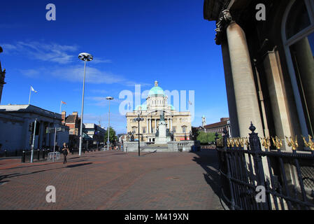 Queen Victoria Square, Hull Stock Photo - Alamy