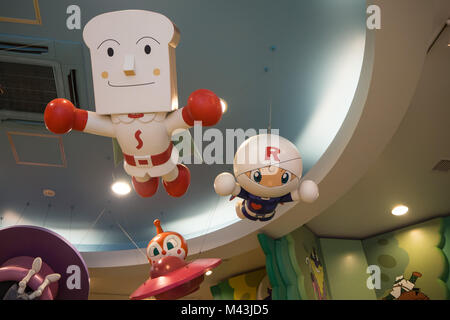 Anpanman Museum, Nagoya Japan : statue of Anpanman, Shokupanman ...
