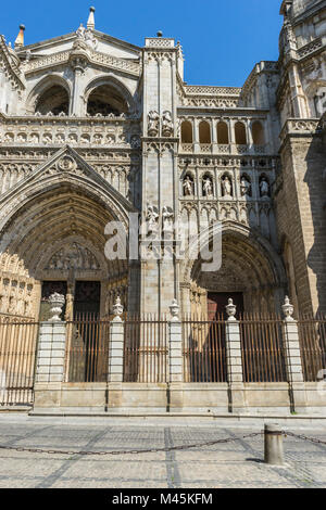 Main gate, amazing and beautiful cathedral in Toledo, Spain Stock Photo ...