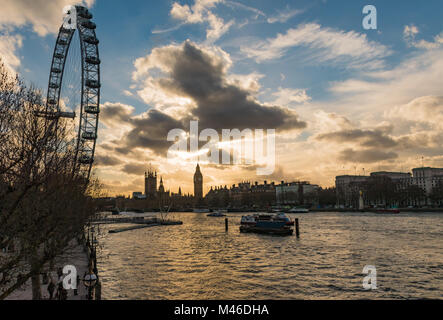 London - Scenes from the River Thames Stock Photo - Alamy