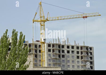 Construction of a multi-storey concrete monolithic building. Many ...