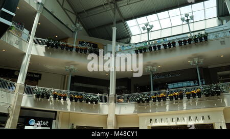 Bridgewater Commons shopping mall in Bridgewater, New Jersey Stock ...
