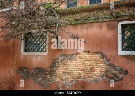 Empty red brick wall texture background Stock Photo - Alamy