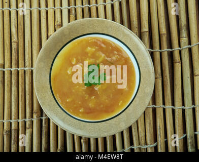 Terbiyeli sehriye chorbasi Stock Photo - Alamy