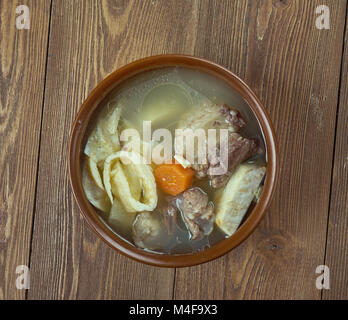 Klassische Wiener Rindsuppe - Austrian beef soup Stock Photo - Alamy