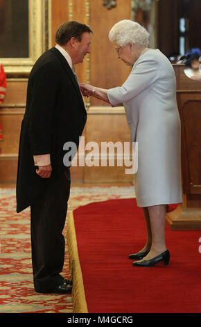 Racehorse trainer Nicky Henderson from Hungerford is made a Lieutenant ...