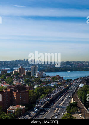 Traffic congestion on Cahill Expressway ahead of crossing Sydney ...