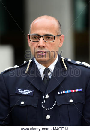 Metropolitan Police Deputy Assistant Commissioner Neil Basu speaks to ...
