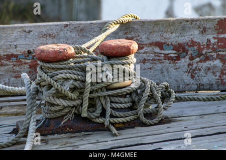 Secured mooring line / mooring rope / hawser laid in a figure-8 Stock ...