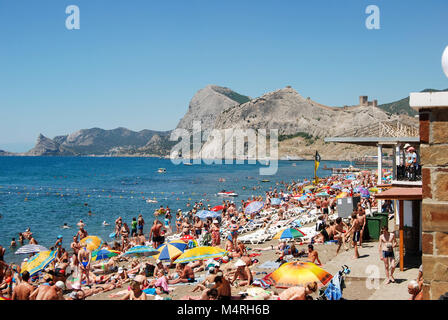 Crowded Crimea beach Stock Photo - Alamy
