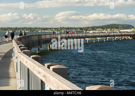 Bellingham, WA, USA. Taylor Street Boardwalk on Bellingham Bay on a ...