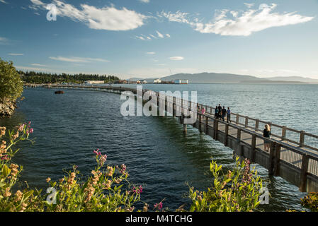 Bellingham, WA, USA. Taylor Street Boardwalk on Bellingham Bay on a ...