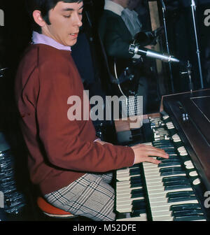 SMALL FACES UK pop group with Ronnie Lane and girlfriend (Boo Oldfield ...