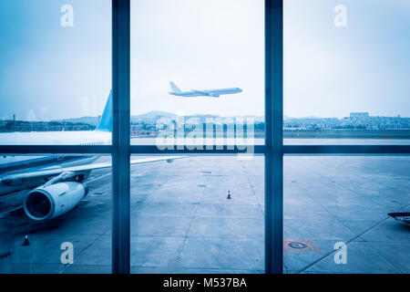 airport outside the window scene,waiting for the flight Stock Photo - Alamy