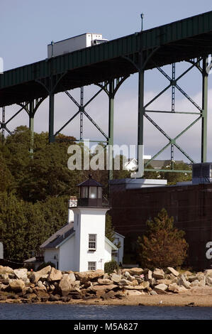 Mt Hope bridge in Rhode Island Stock Photo - Alamy