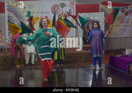 Lahore, Pakistan. 22nd Feb, 2018. Pakistani transgenders community ...